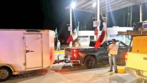 Llega caravana de paisanos; algunos ya no regresarán; entra de Texas a ...